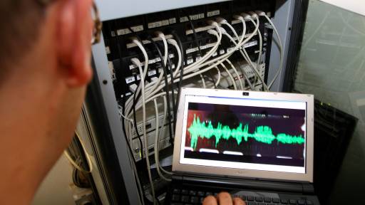 Danneggiate e depredate 5 centraline telefoniche in Romagna: disservizi ...