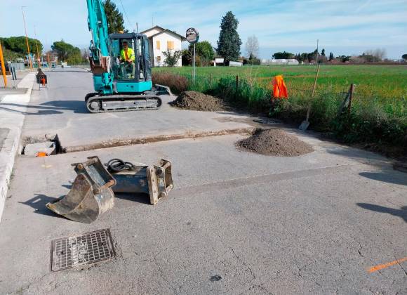 Cesena, in via Cerchia di Martorano arriva un nuovo dosso stradale