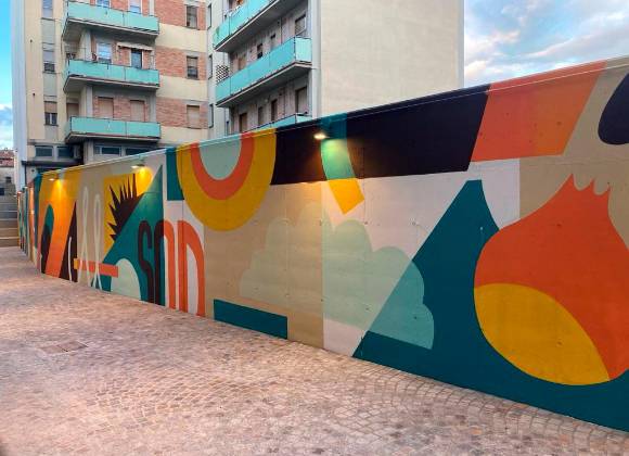 Dal lavoro in classe al disegno sul muro: genesi del murale della nuova ...