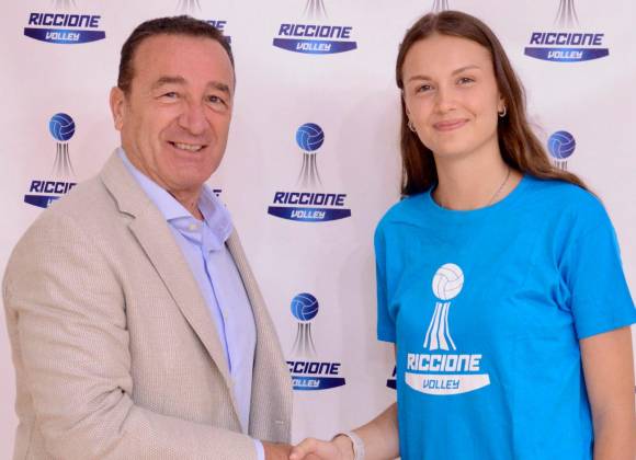 Volley B1 donne, alla Lasersoft Riccione ecco la centrale Matilde Calvelli