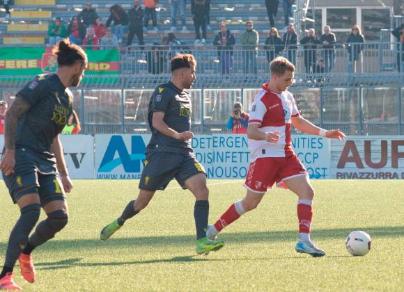 Al Romeo Neri si vede sempre la versione imperfetta del Rimini