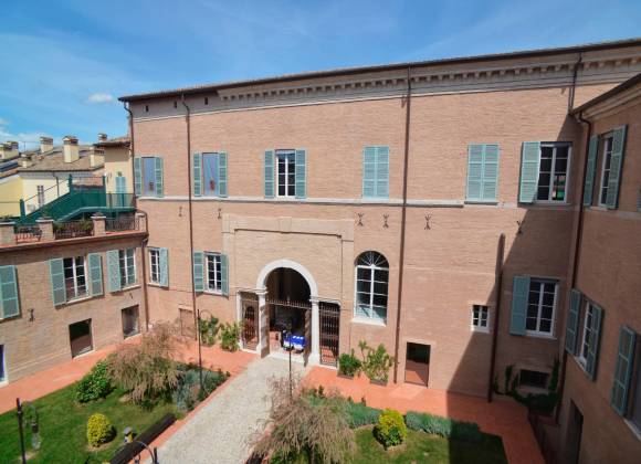 Ravenna, al museo di Palazzo Guiccioli la placca commemorativa dell ...