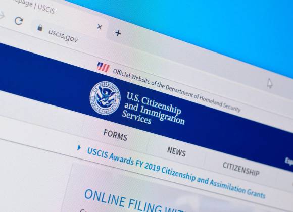 Modulo I-485 spiegato: come richiedere la Green Card negli Stati Uniti