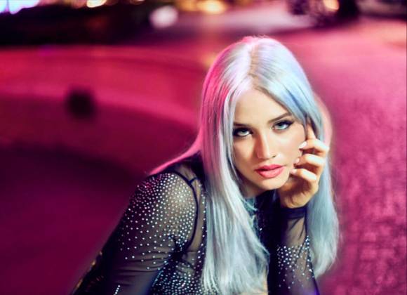 Anyma, una deejay riminese sul palco di Sanremo