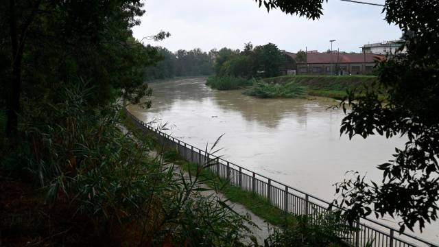 Maltempo in Romagna, il fiume Montone a rischio esondazione a Forlì. Il ...