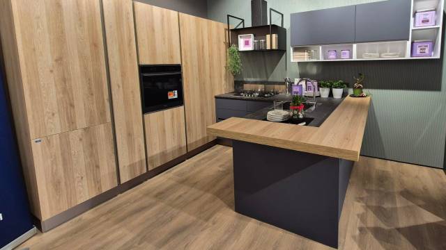 A Ravenna inaugura il nuovo Store Creo Kitchens
