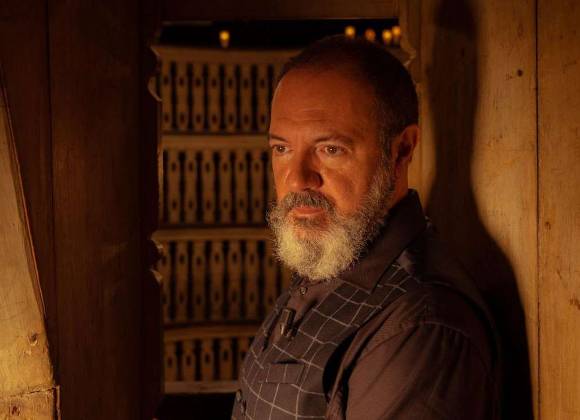 Lucarelli in tv con la sue fiabe nere