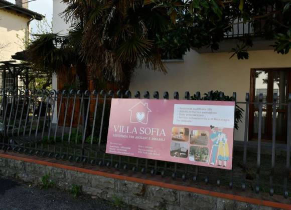 Forlì, ha riaperto la residenza per anziani Villa Sofia