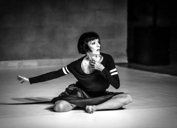 Rimini, Nicoletta Cabassi danza per le "Voci dell'anima"