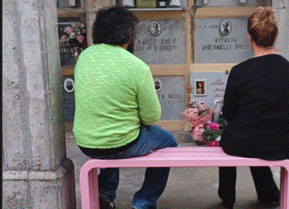 Massa Lombarda, al cimitero una panchina rosa per ricordare Alice Soli