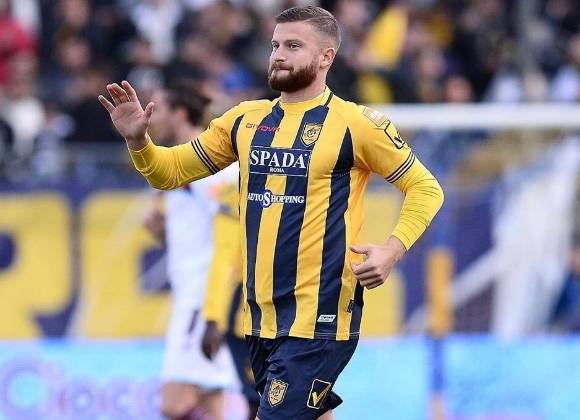 Calcio C, il Cesena prende il difensore Nicholas Allievi