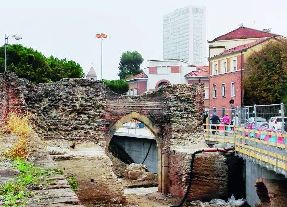 Cronaca riminese: Porta Galliana ovvero “l'andron dal puteni”