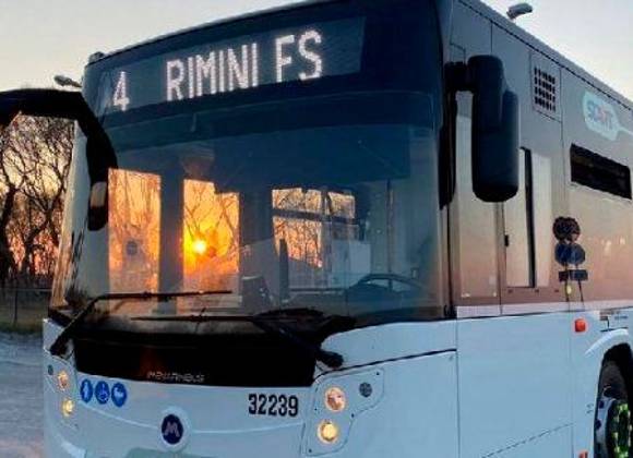 Rimini, bus gratis in estate per gli under 26 già abbonati