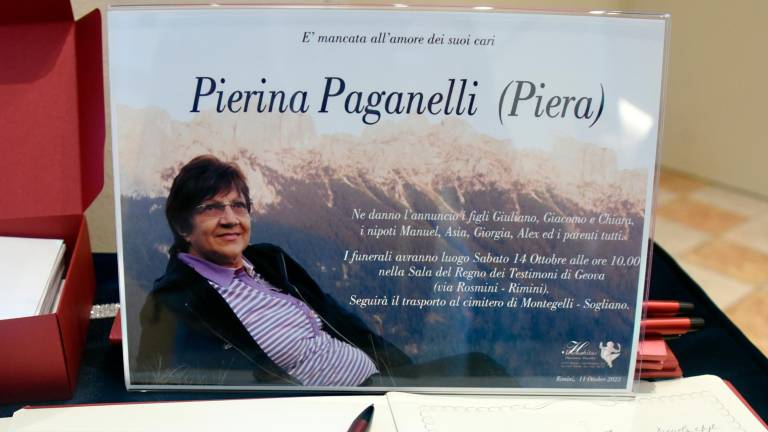 Omicidio di Rimini, addio a Pierina tra lacrime e sospetti VIDEO GALLERY