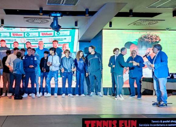 “Più tennis e meno padel”: i saluti speciali di Andrea Gaudenzi, Sara ...